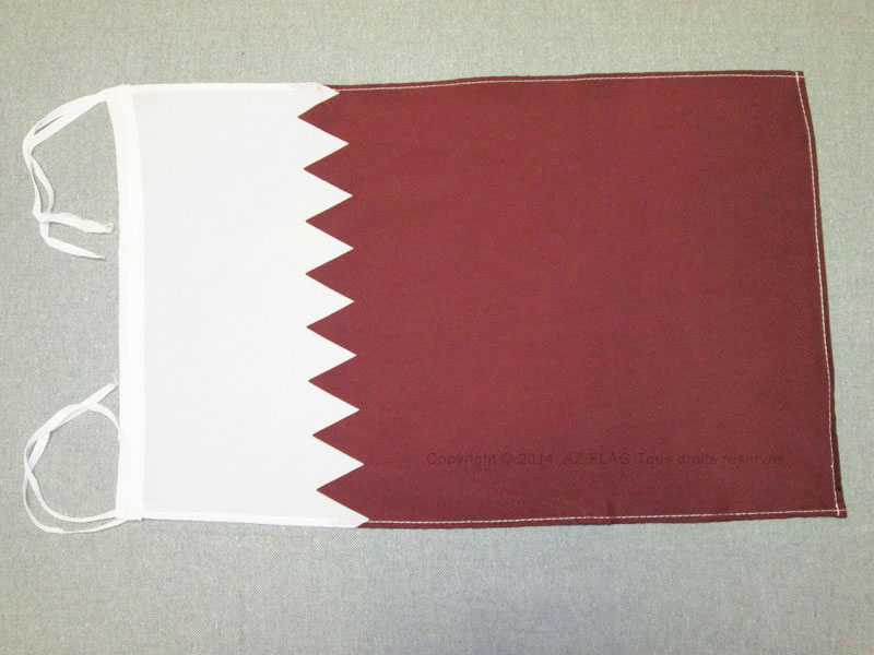 BANDIERA QATAR 45X30CM - BANDIERINA QATARIOTA 30 x 45 cm cordicelle ...